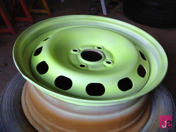 How To Refurbish & Paint Steel Wheels - James Simpson