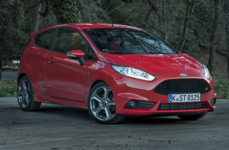 How To Make A Ford Focus ST Lookalike - James Simpson