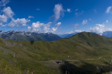 How A Car Engine Works - Moving Gif Picture - James Simpson