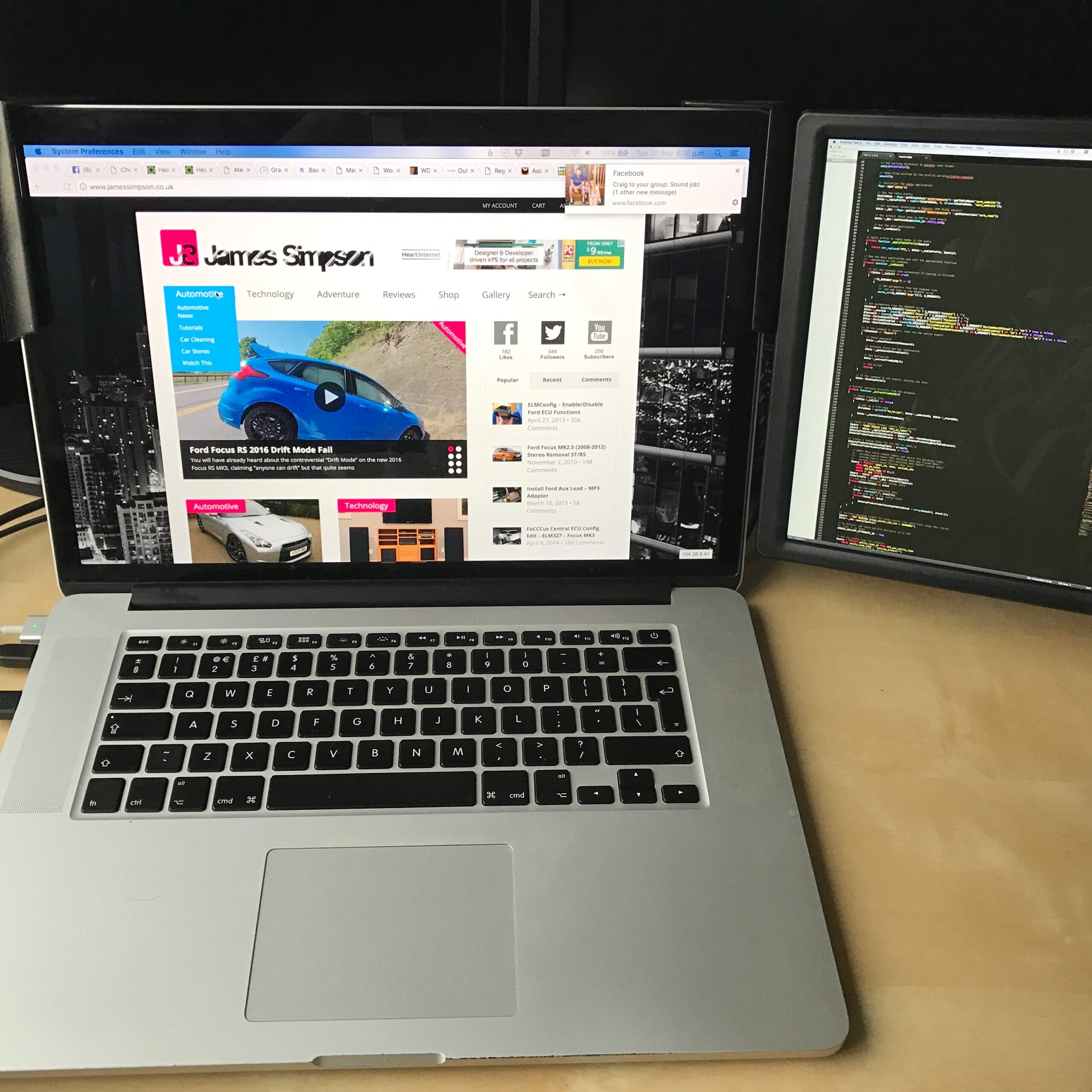 Packed Pixels - Laptop Multi Display - James Simpson